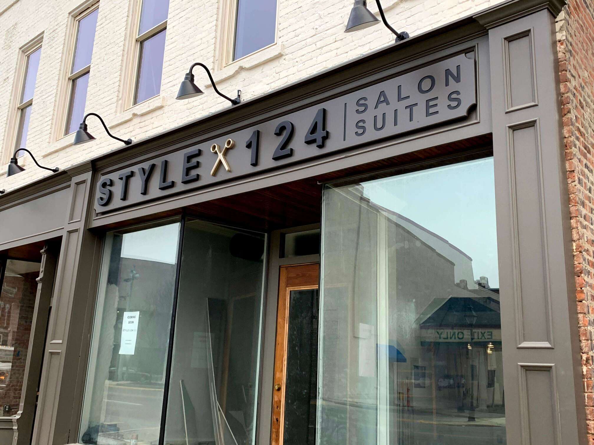 Style 124 Salon | Midstate Contractors